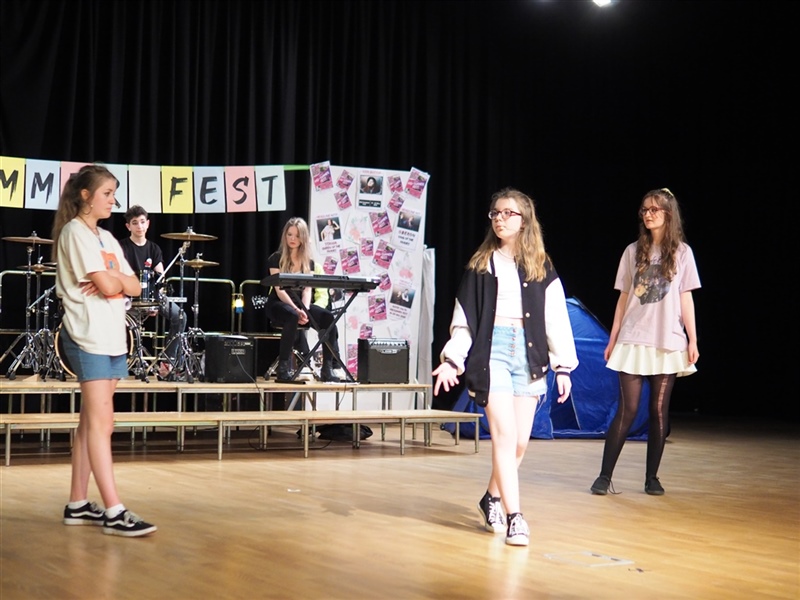 Midhurst Rother College > Communication > Gallery